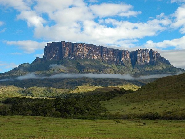 Disfruta Canaima en todo su esplendor - Turistas en Viaje